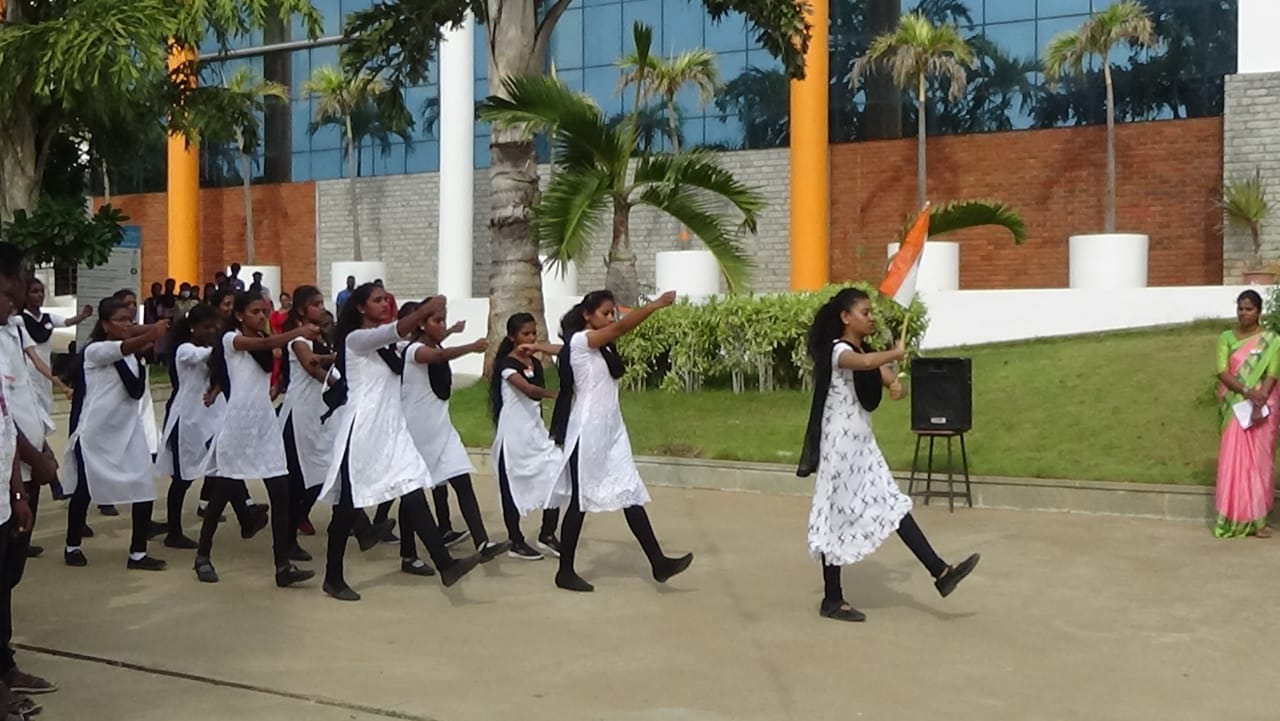 Home | Dhanalakshmi Srinivasan College of Engineering and Technology ...